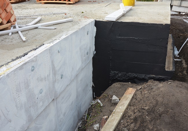 How to Waterproof Retaining Walls - My Redecorate Things