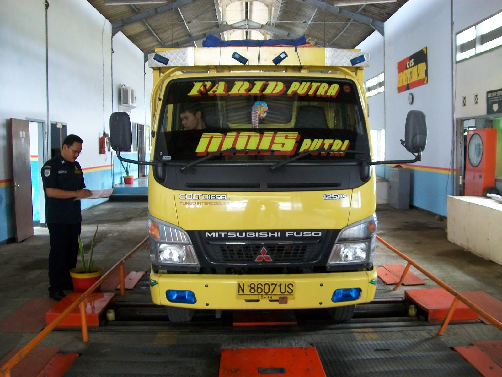 PENGUJIAN KENDARAAN BERMOTOR: Vehicle Inspector