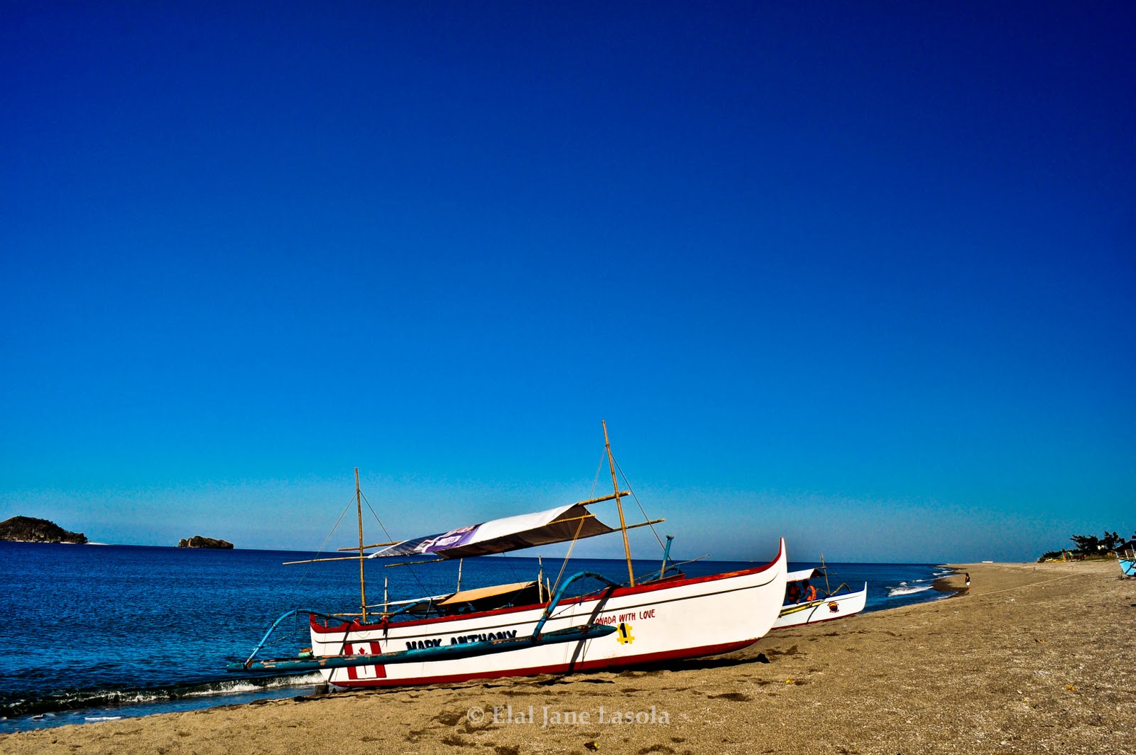 Elal Lasola Travel & Photography: Pundaquit's Beach in Zambales