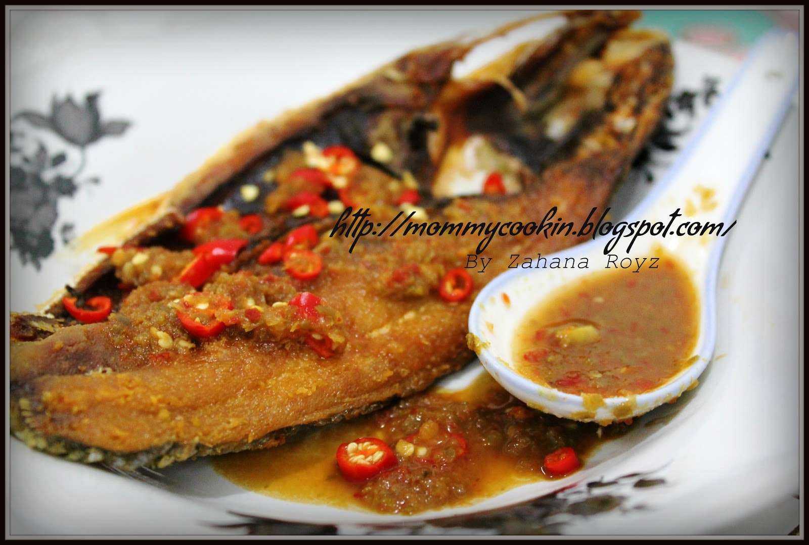 Mommy Ryan Kitchen: Ikan Terubok Masin~