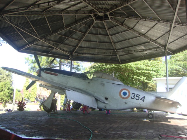 MUDAH BELAJAR IPS SMP : MONUMEN PALAGAN AMBARAWA & MUSEUM ISDIMAN