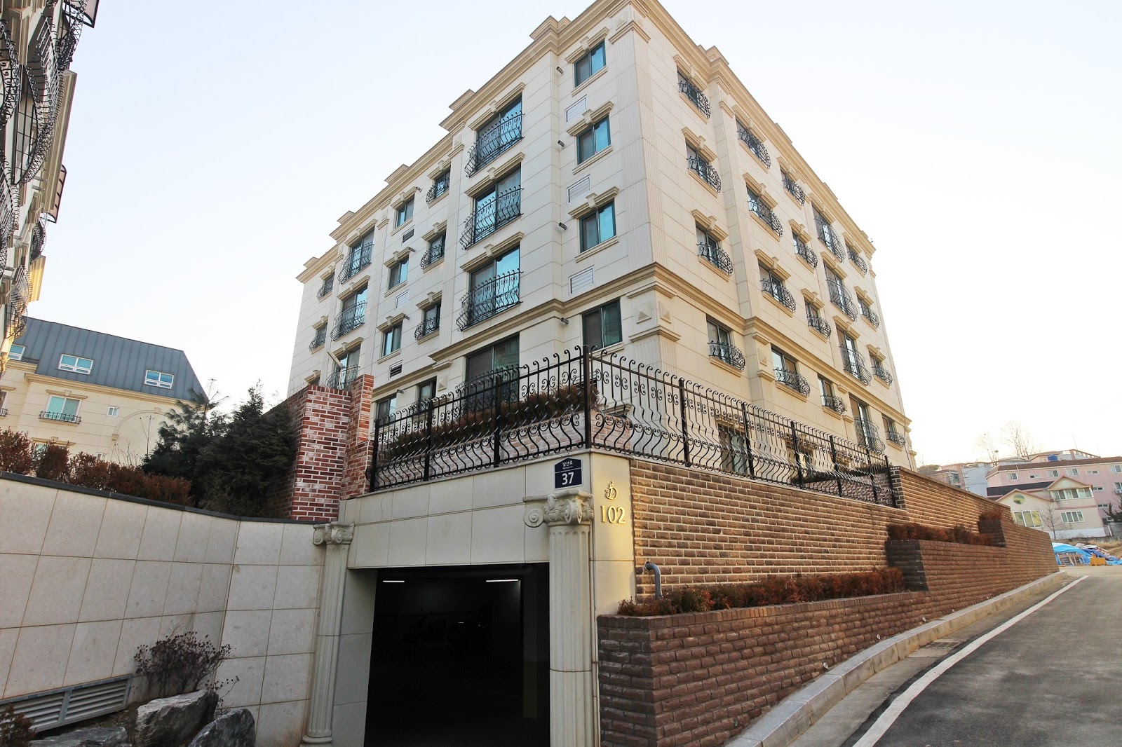 Osan Air Base Dream castle 102,303