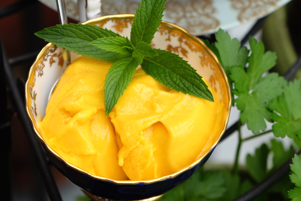 Carotte & Lychee: Recette : Sorbet mangue et lait de coco