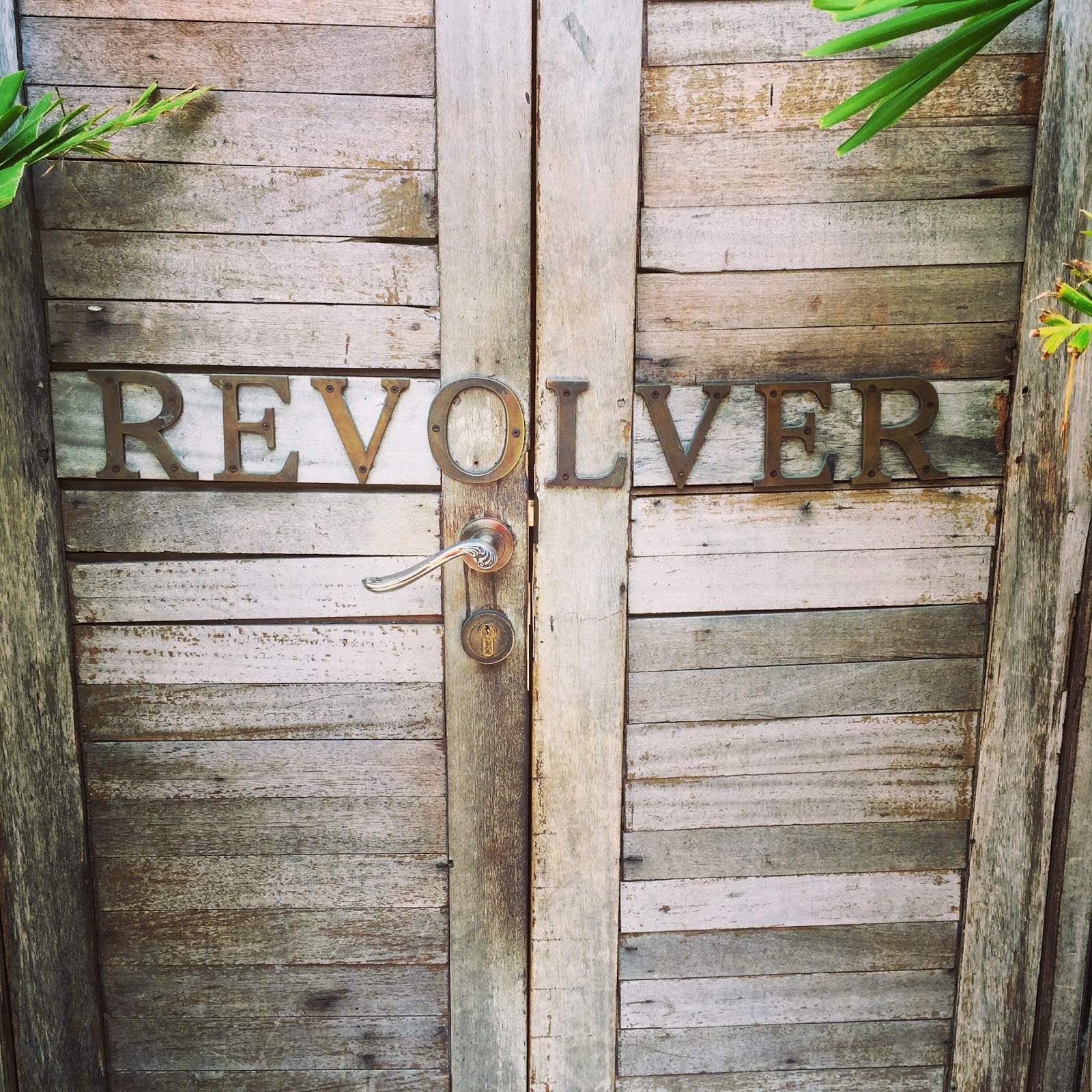 YogiLatte: Revolver Cafe, Seminyak, Bali