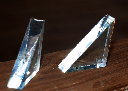 The Knife Edge: One Man, So Many Knives©: Glass and Steel