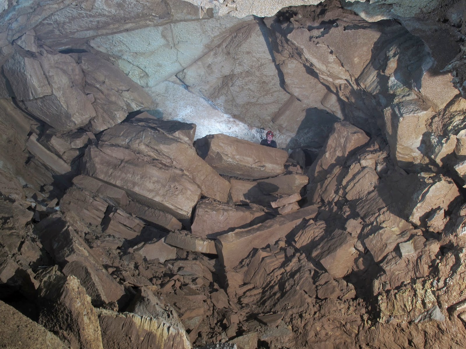 BINKLEY CAVE BIG BONE MOUNTAIN PHOTO TRIP - ADAM HAYDOCK