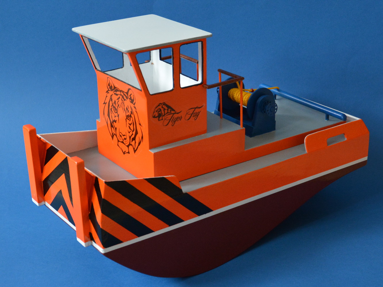 F-ES-B Modellbau: Tiger-Tug "Lucky Luki"