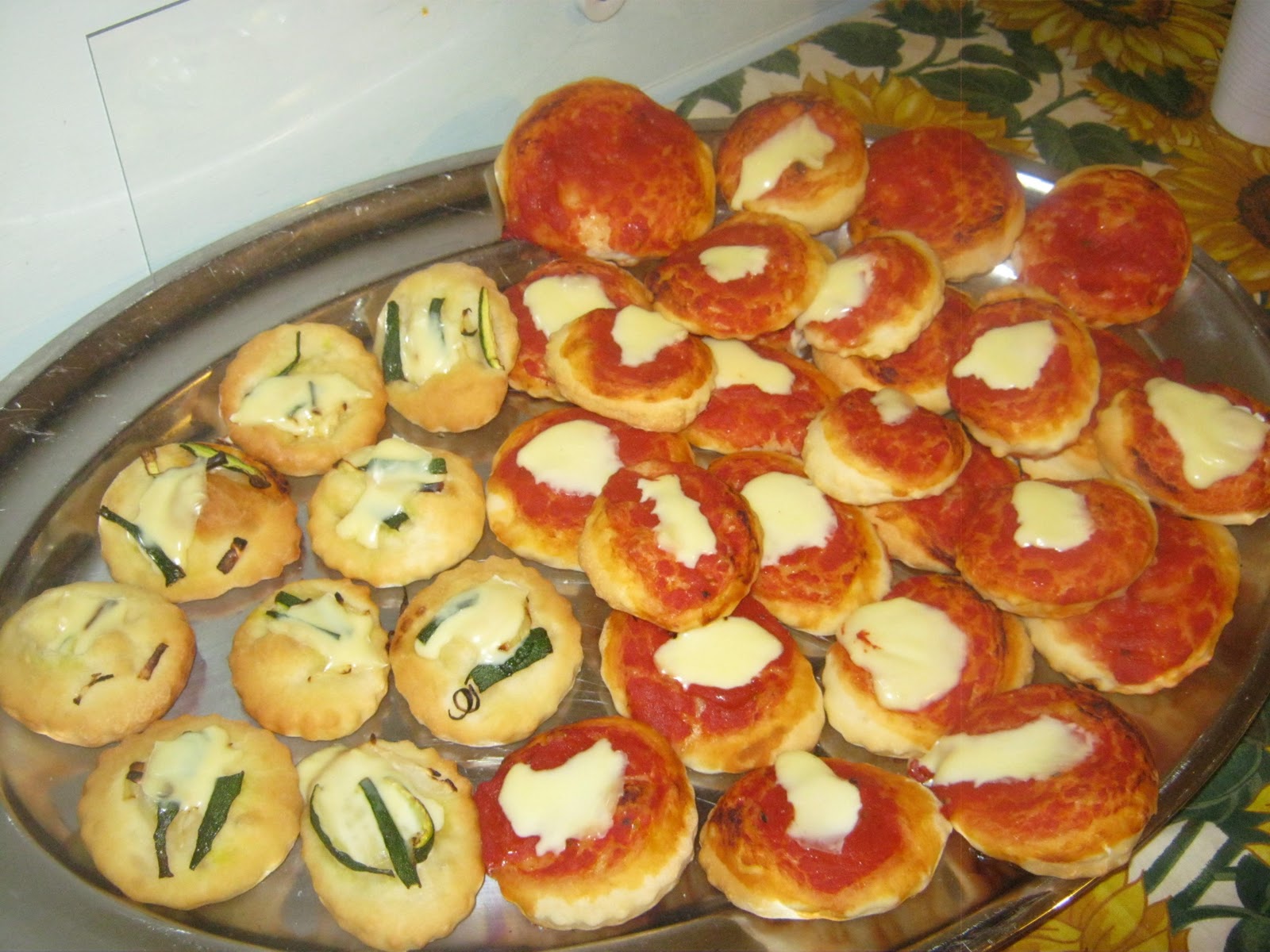 Cucina e fimo: Qualche stuzzichino Rusticone ripienone....