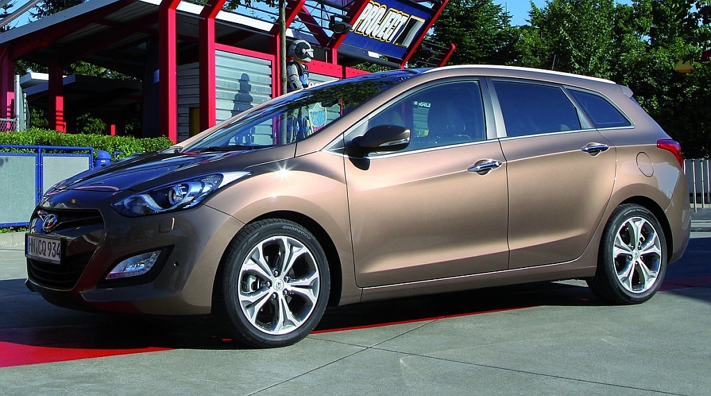 APRESENTAÇÃO: Hyundai i30 SW (MY 2012) - COCKPIT AUTOMÓVEL