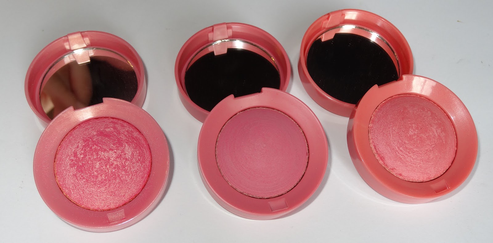 Schni's Beauty Blog: Bourjois Blushes