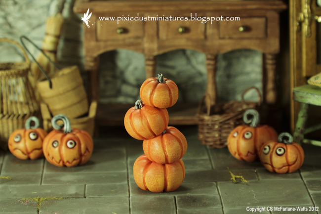 Pixie Dust Miniatures: October 2012