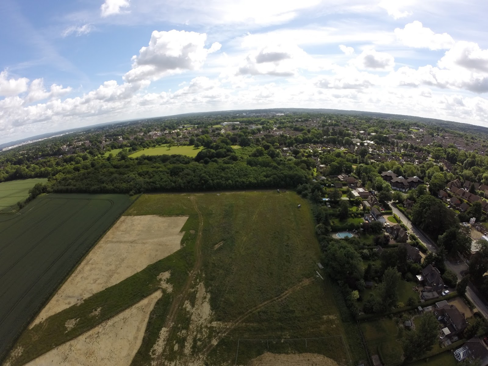 Ians Blog: THIRTY PICTURES: Bovis homes development in Rusper Road on ...