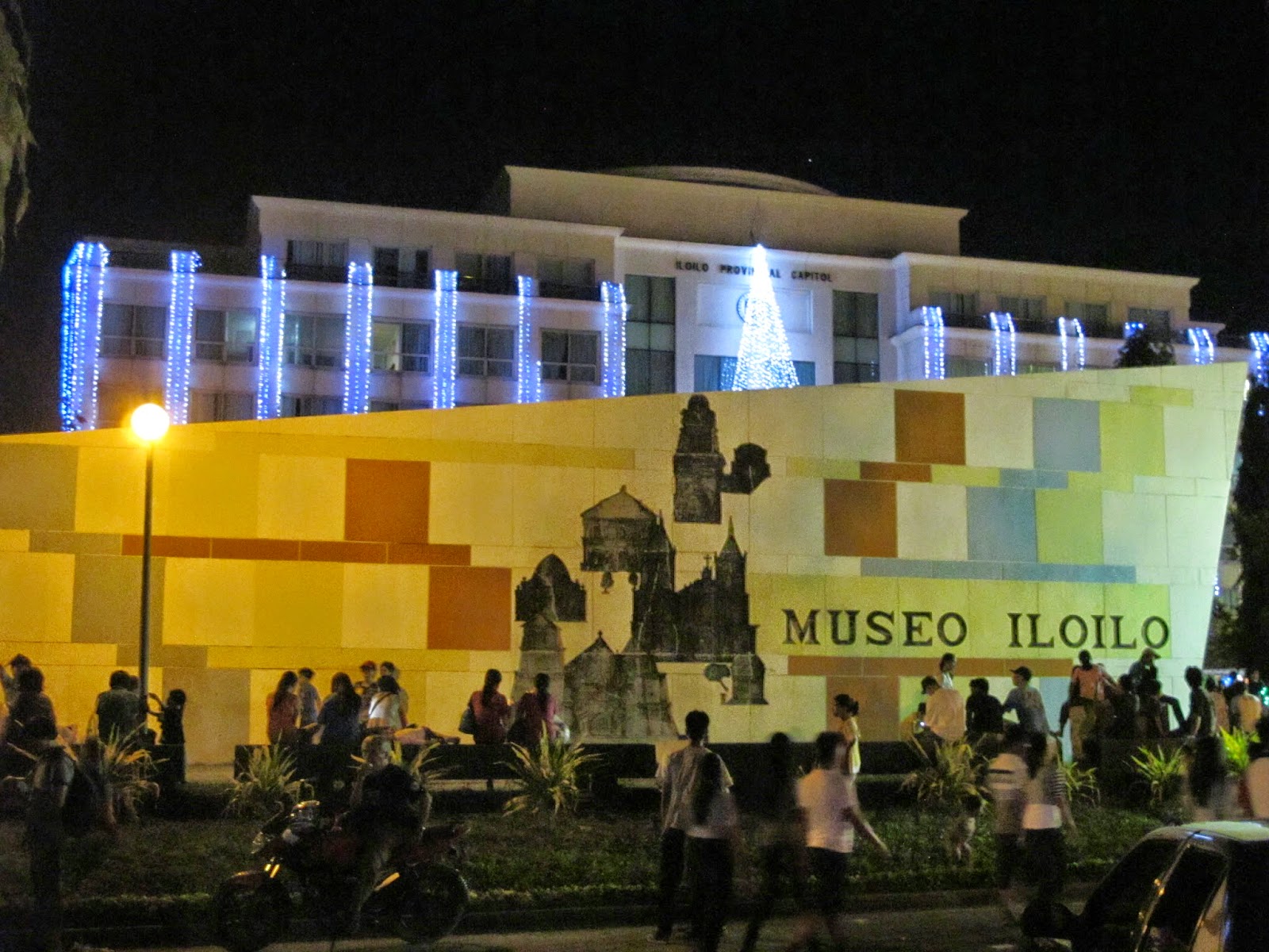 Iloilo at night: Fireworks, Capitol lights and Museo Iloilo