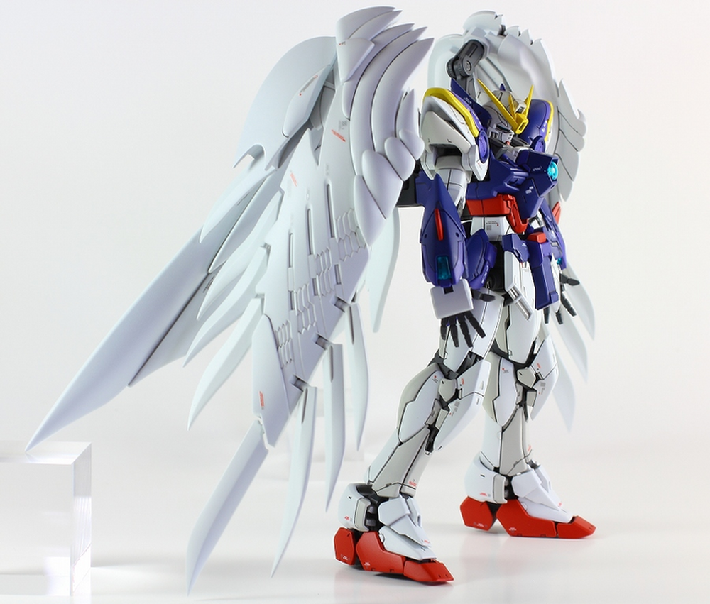 Custom Build: RG 1/144 Wing Gundam Zero EW ver. + Drei Zwerg Buster
