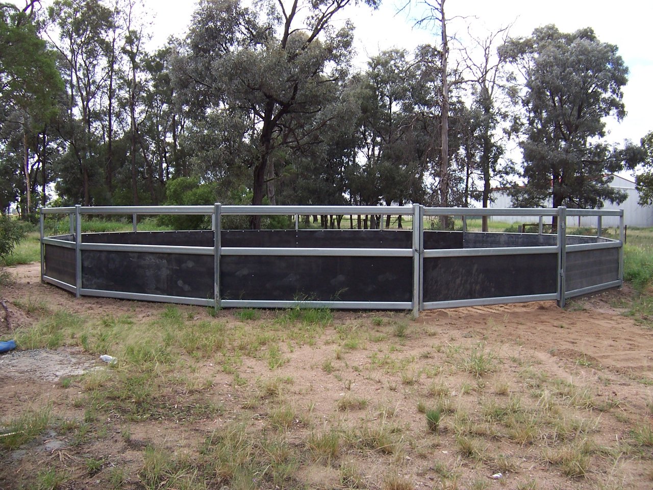 billabongs2bling: The Horse Yard