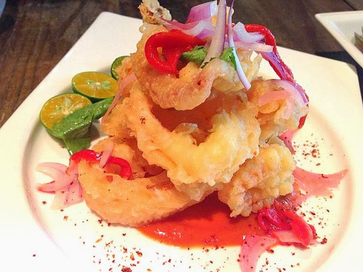 Some Like it Haute: Seconds at Bar-Roque Grill, Amara Hotel