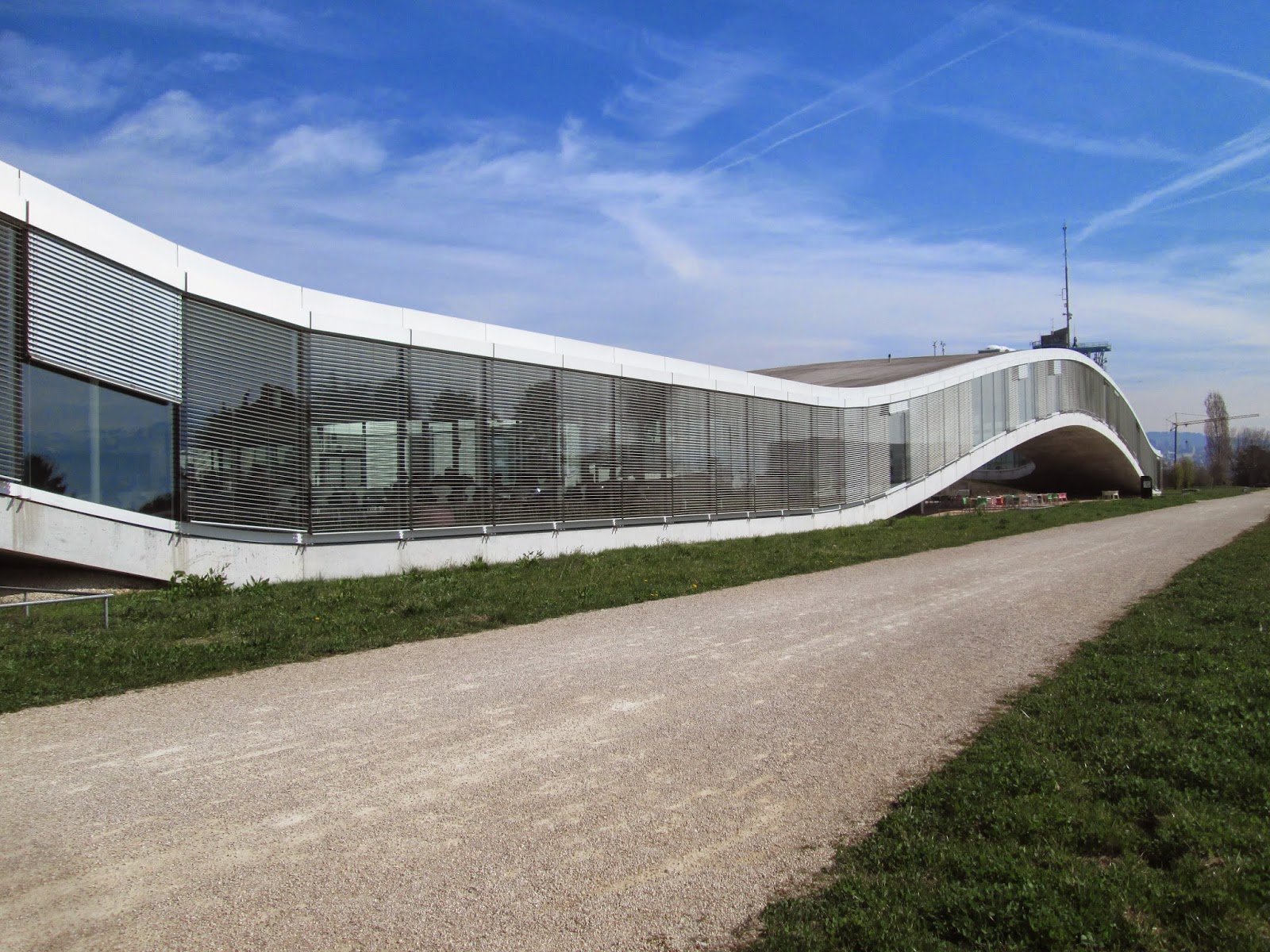 EntreVoir: Rolex Learning Center SANAA Kazuyo Sejima + Ryue Nishizawa