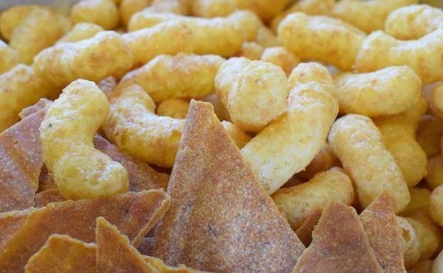 Tu Pueblo Y Demás Retiran Lotes De Unos Famosos Gusanitos Y Palomitas Vendidos En Toda España