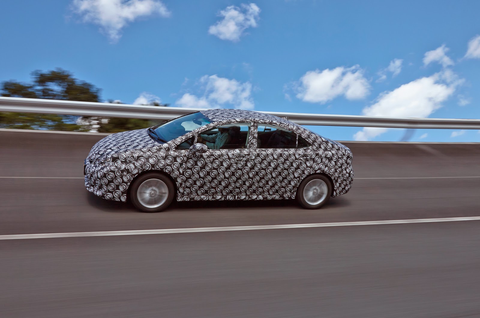 STG Auto Group: Toyota's Fuel Cell Vehicle