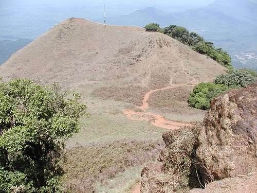 krishnan kartha's travel blog: Kudajadri trekking.