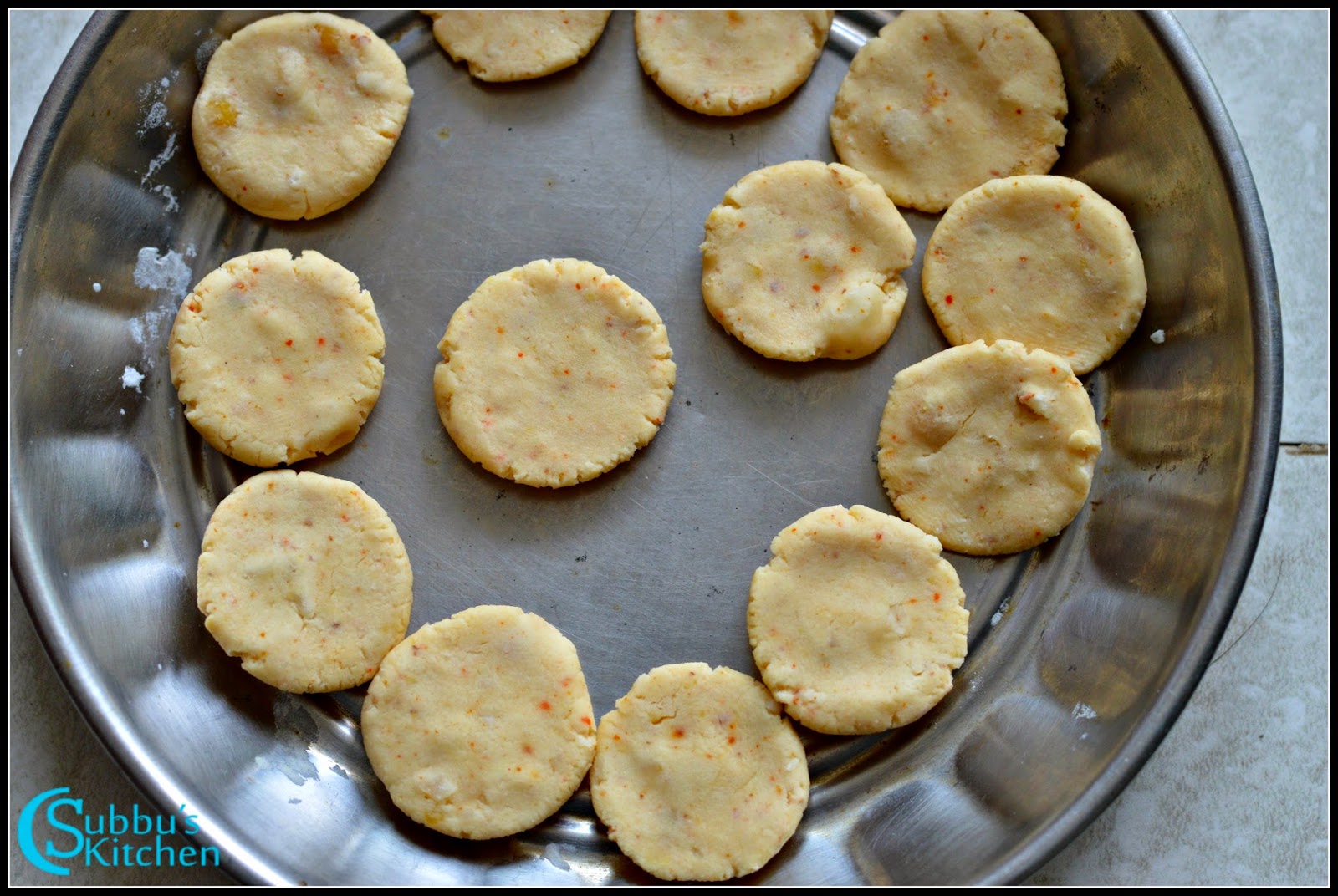 Kara Kara Buttons Recipe | Crispy Buttons Recipe - Subbus Kitchen