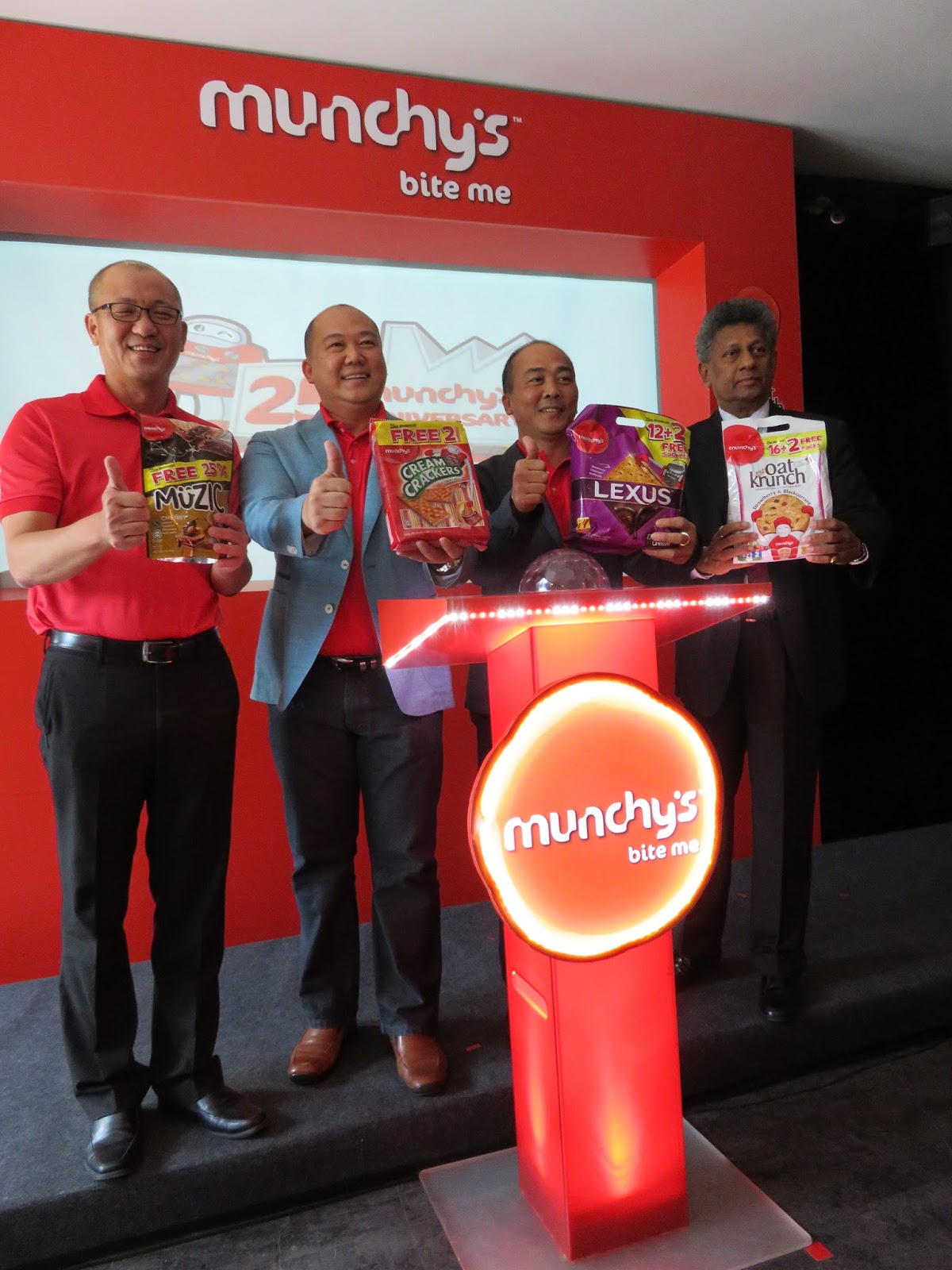 Kee Hua Chee Live!: MUNCHY'S CELEBRATES 25 GLORIOUS YEARS AS MALAYSIA'S ...