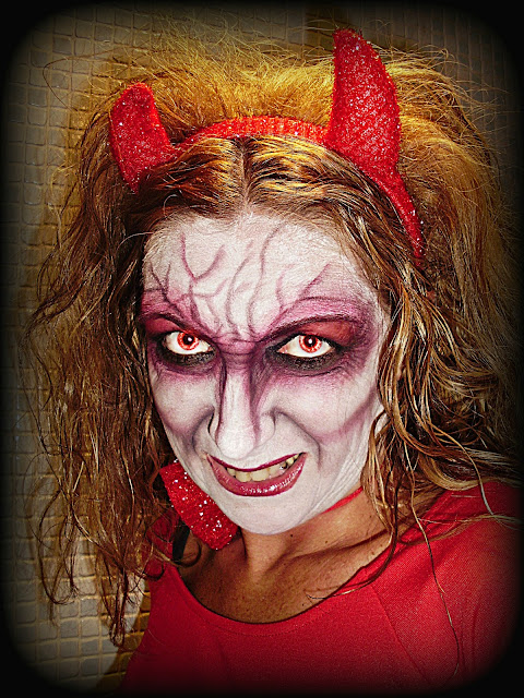 CHARI-BELLEZA: MAQUILLAJE DE DIABLA EN HALLOWEN