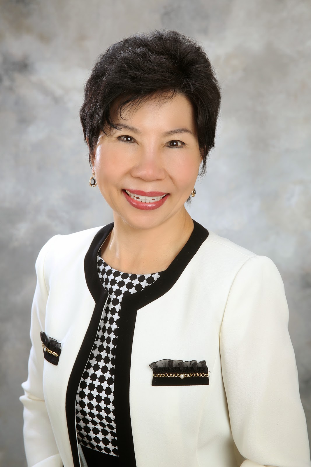 Tina Chang Real Estate