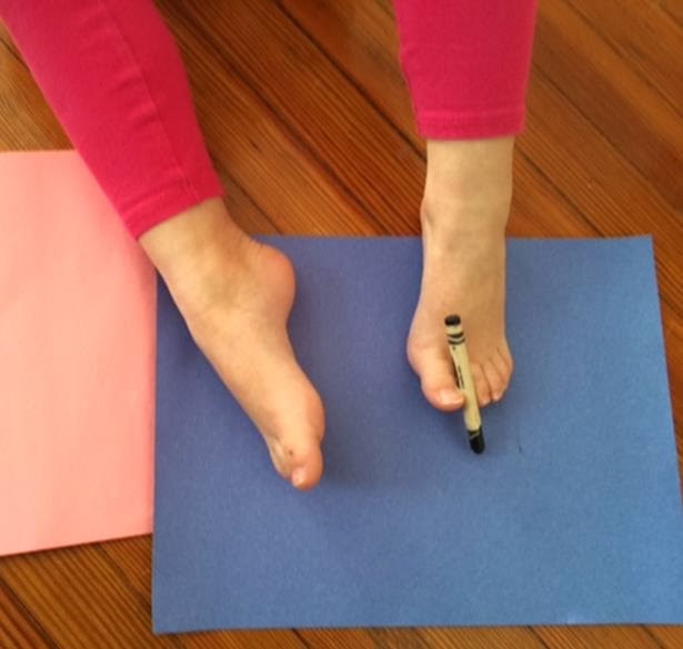How to Be the Best Nanny : Drawing with Your Toes