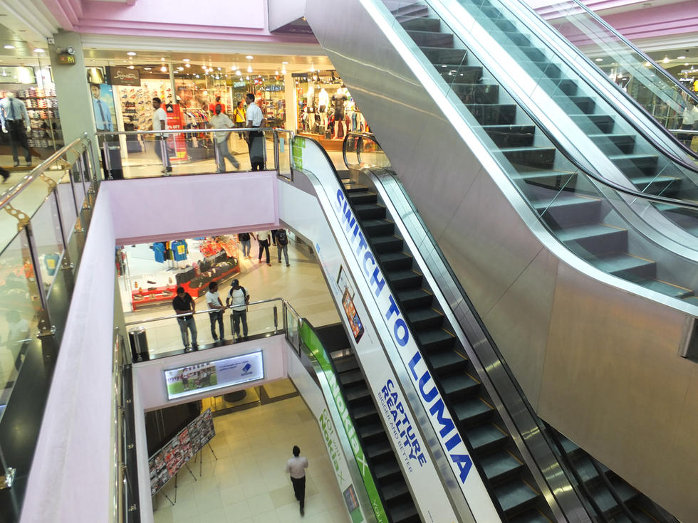 දළදාමාළිගාව ට වඩා උසට සුද්ද වත් Building හැදුවේ නෑ .එකයි තට්ටු 9න් ...