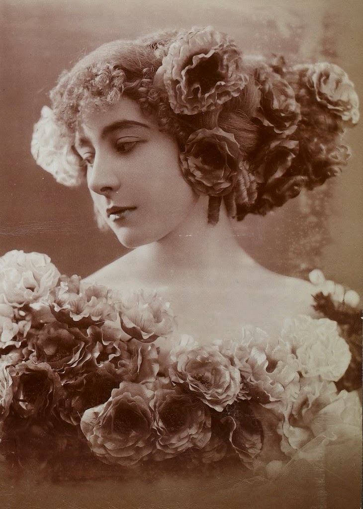 VINTAGE PHOTOGRAPHY: Vintage Beauty