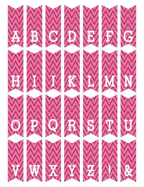 Fontaholic: FREEBIE FRIDAY: Mini Alphabet Bunting