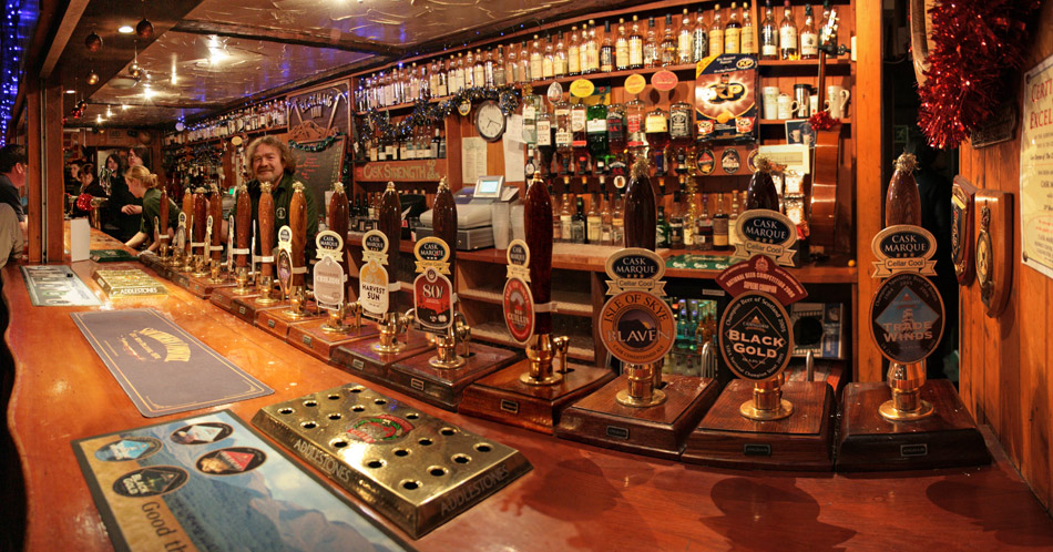 Travellers Tales from the Scottish highlands: The Clachaig Inn - the ...