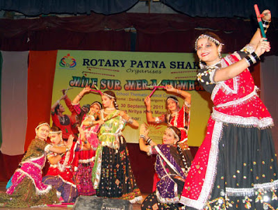 Diwali Wallpapers Free: Diwali Garba Dance 5