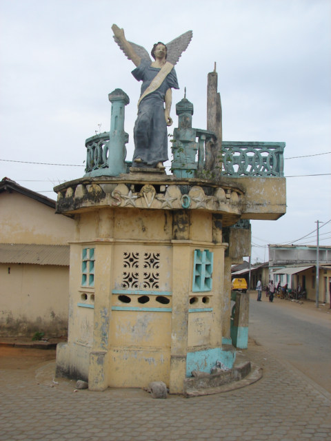 THE ME: Grand-Bassam, capitale oubliée