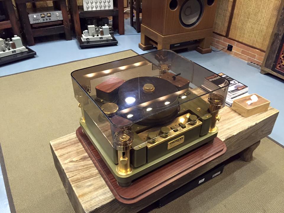 Thorens Reference legendary turntable – M & S | Ultimate High-Fidelity