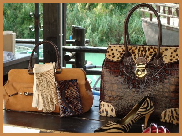 .: A WIDE RANGE LEATHER SHOPS IN UBRIQUE