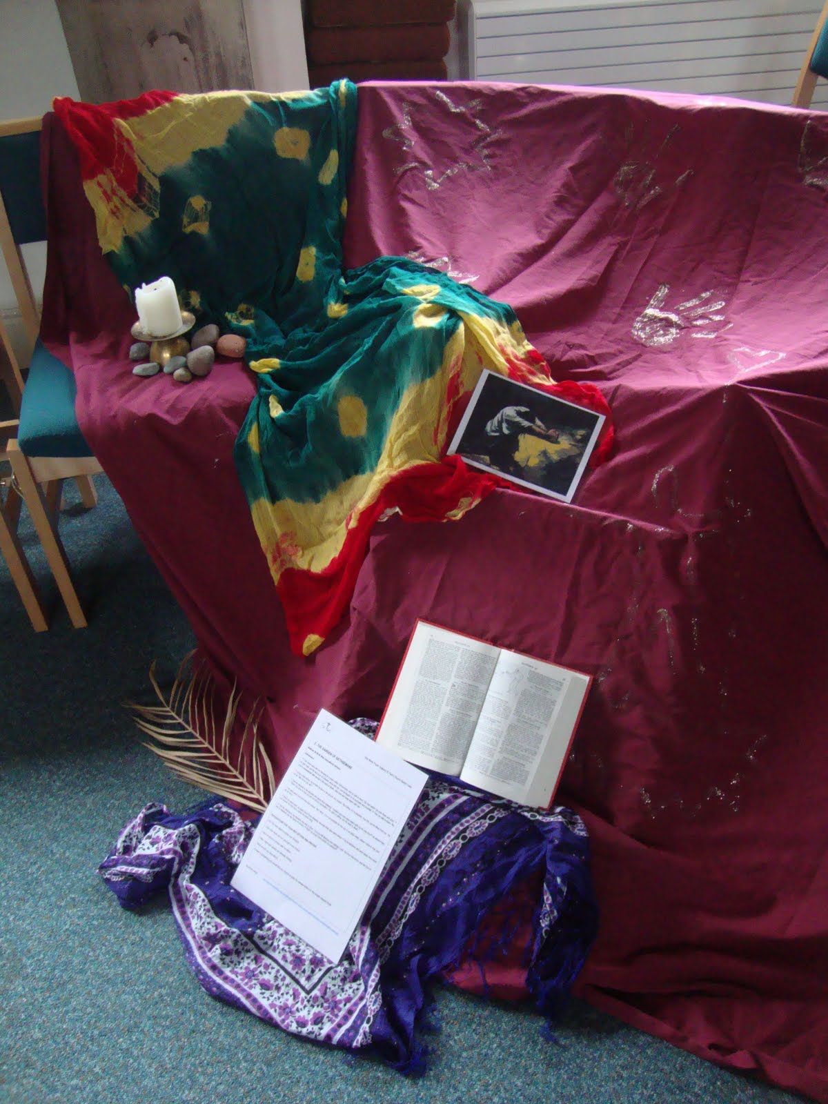 Exploring creative worship: Holy Week Prayer stations at St Paul's Church