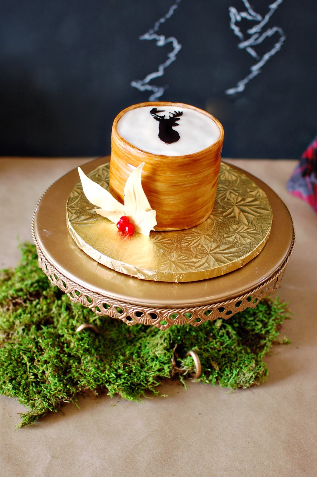 CAKE HAPPENS: Winter Stag Cake