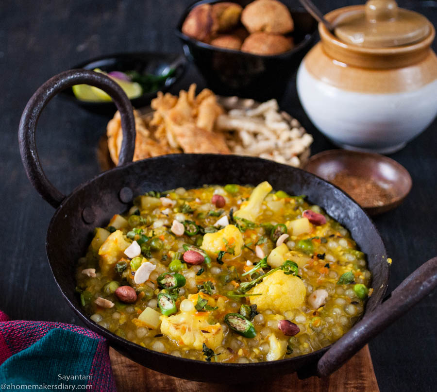 Sabur Khichuri the Bengali way - A Homemaker's Diary