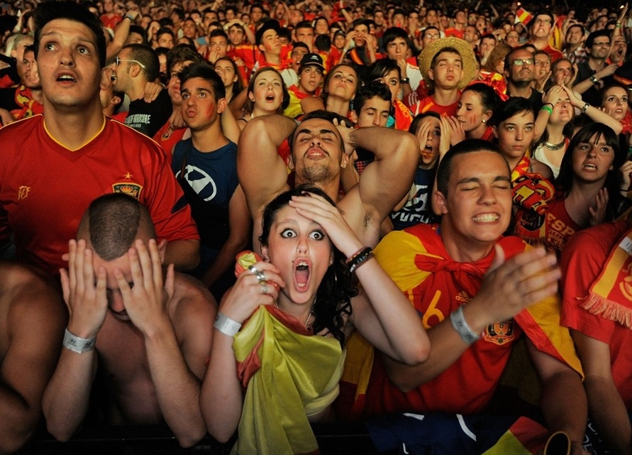 Body Language & Emotional Intelligence: Nonverbal Communication ...