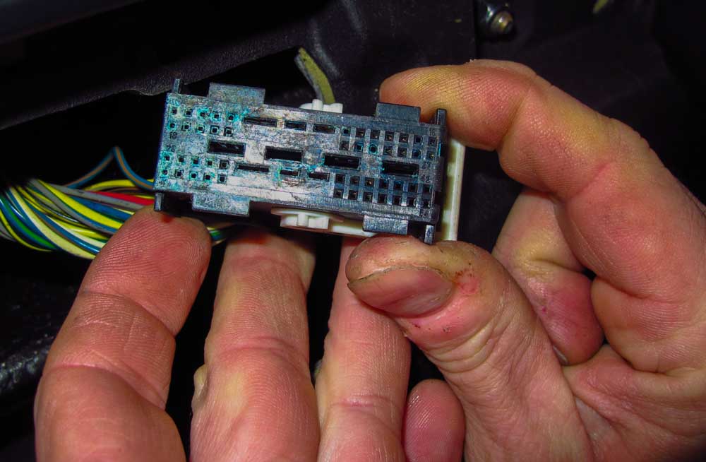 Wiring Damage in Cars - what causes it and what it looks like - JE ...