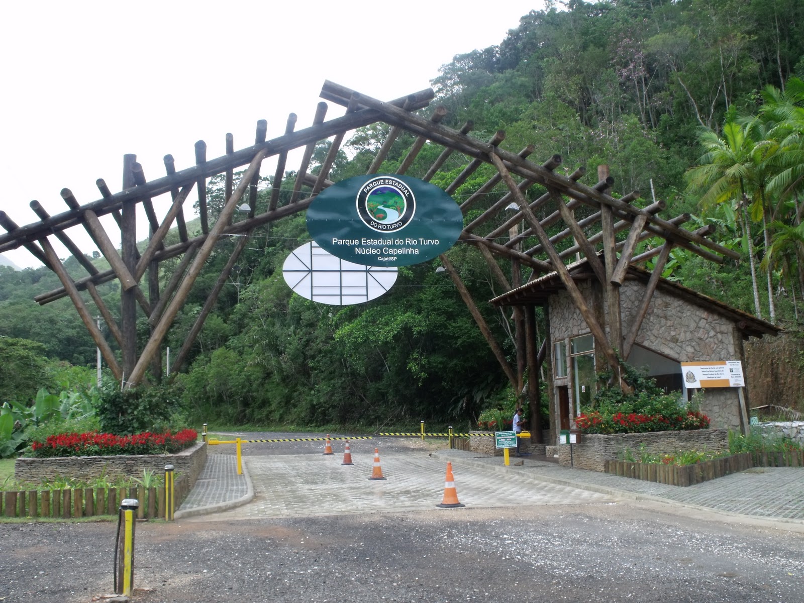 Blog Anxieta Cajati: Cachoeira da Capelinha - Cajati - SP Parque do Rio ...