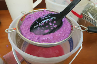 Craft Lab: Playing with Paper Pulp : library makers