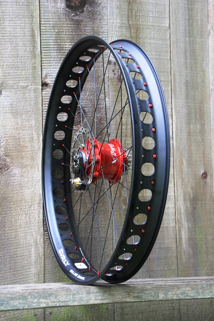 Cycle Monkey Wheel House: MTB: Surly Rolling Darryl Rim on Rohloff Hub