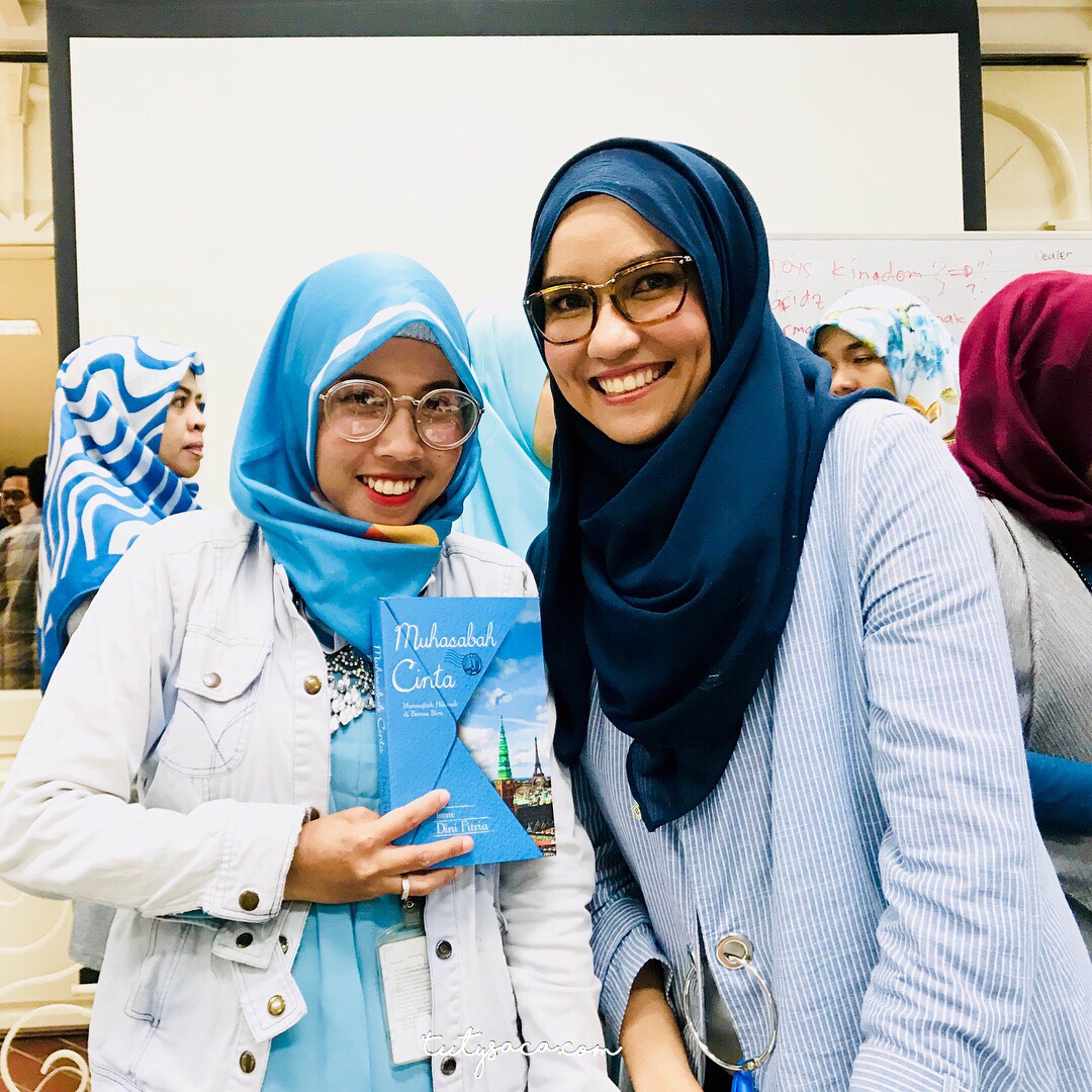 Tuty Saca: Tulisan Berbumbu Cinta Ala Dini Fitria Sukses Membangunkan ...