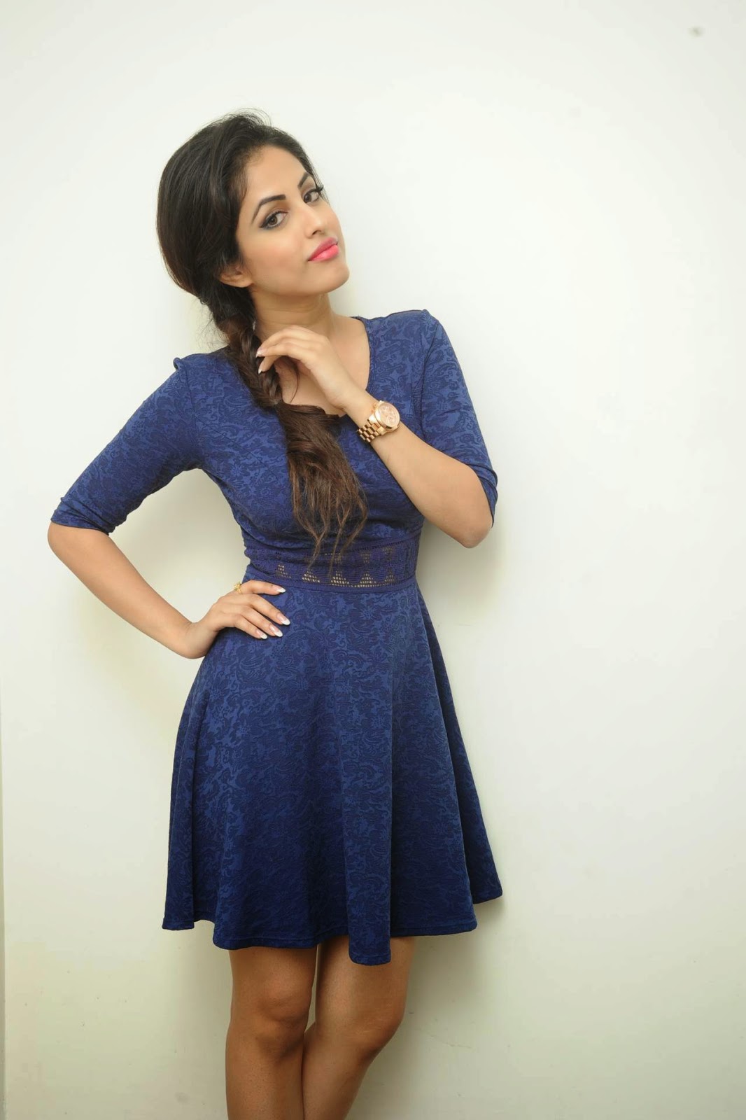 Priya Banerjee Latest Photoshoot Pics - Latest Movie Updates, Movie ...