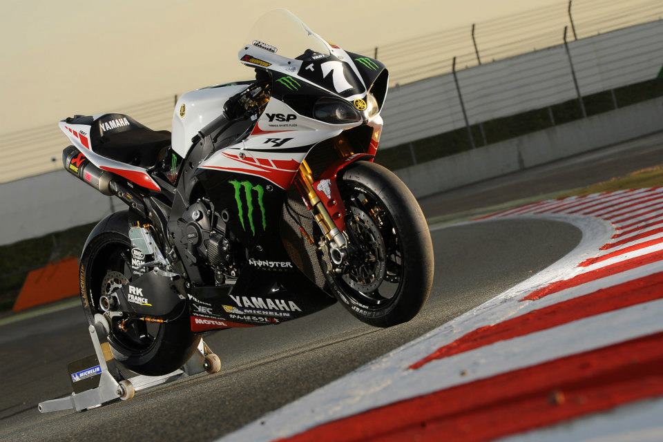 Racing Cafè: Yamaha YZF-R1 Team Yart 2013