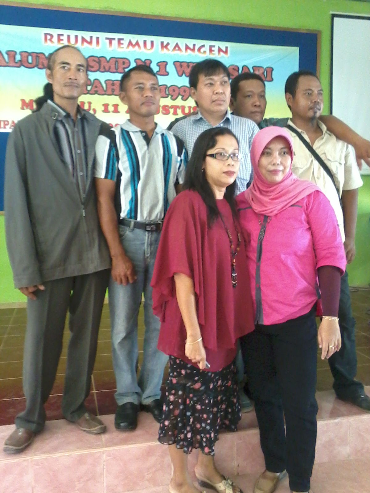 ALUMNI SMPN 1 WRS 90: REUNI DI SMP 2013