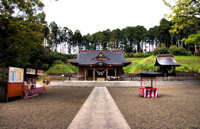 More glimpses of unfamiliar Japan: Hyuga Ichinomiya Tsuno Shrine